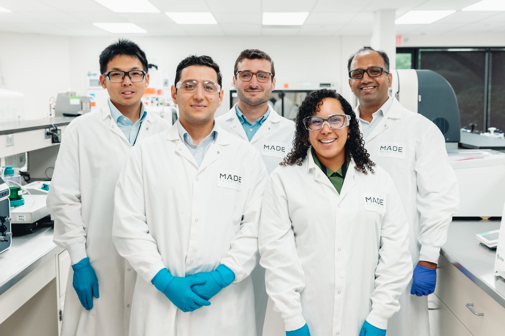 [eBook] Translating Innovation: A Guide to Cell Therapy Manufacturing